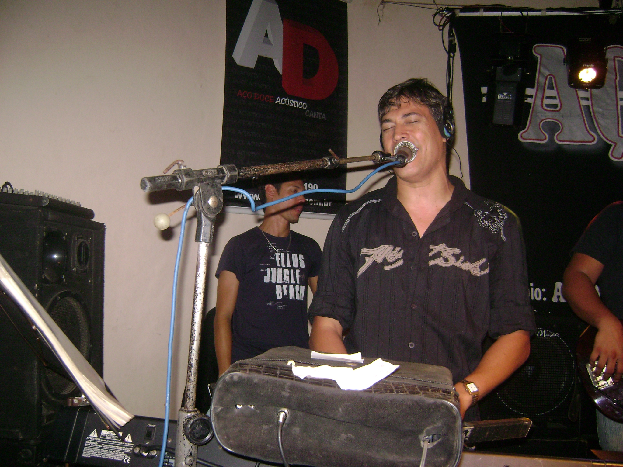 Escreva-nos :: Aço Doce: Rogério & Banda